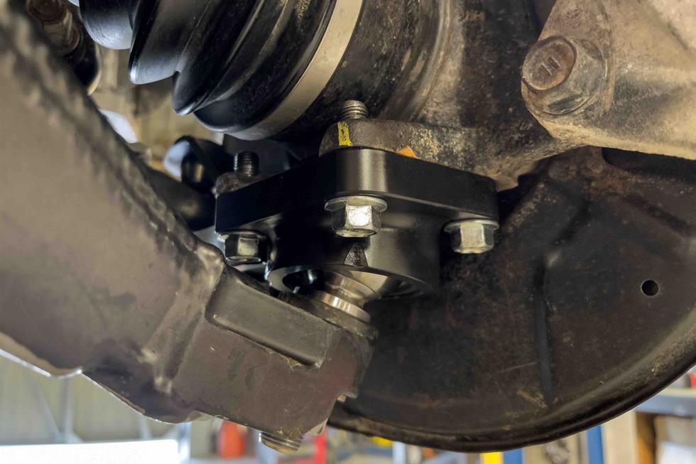 Bolt-On Lower Ball Joint Conversion for 1st Gen Tacoma (1996-2004) and ...